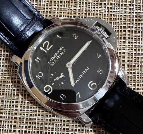 Panerai Luminor Marina 44 pam00359