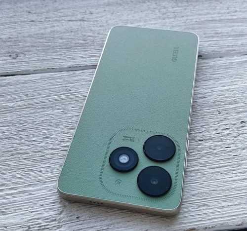 TECNO Spark Go 2024, 4/64 ГБ