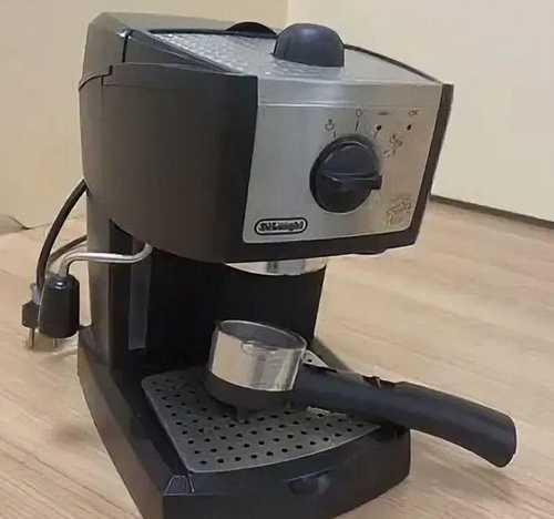 Кофеварка delonghi