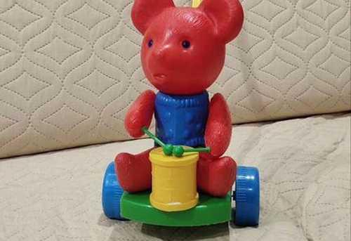 Развивающая игрушка мишка с барабаном