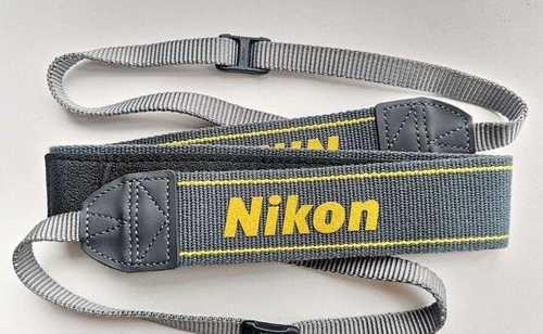 Фирменный ремень Nikon для фотоаппарата