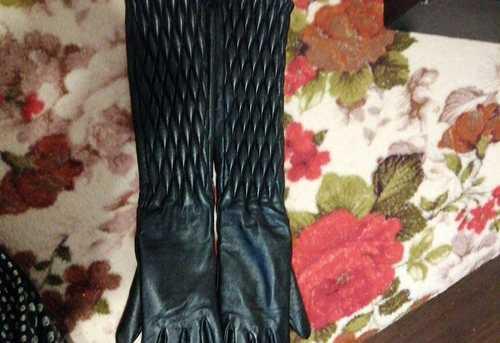 Длинные кожаные перчатки