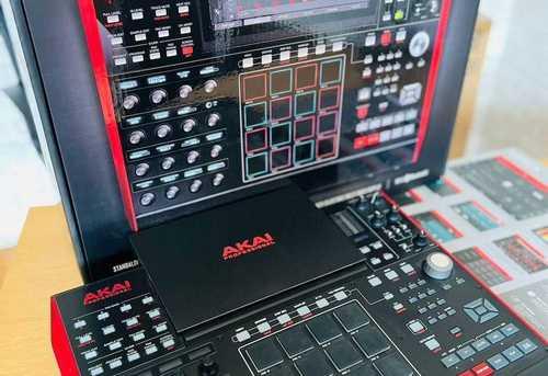 Продается профессиональный семплер akai MPC X