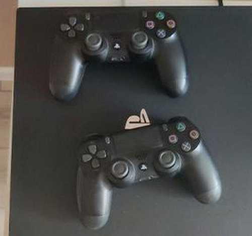 Sony PlayStation 4 pro+ 2 Джойстика + Много игр