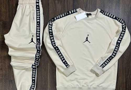 Спортивный костюм Nike Air Jordan