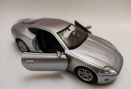 Модель автомобиля Jaguar XL coupe