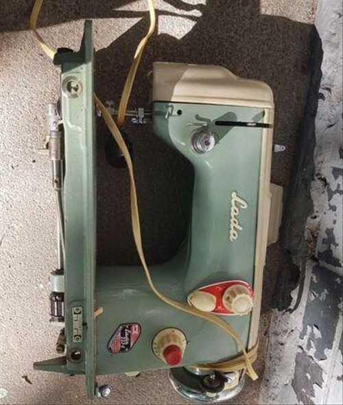 Швейная машинка LADA 237-1