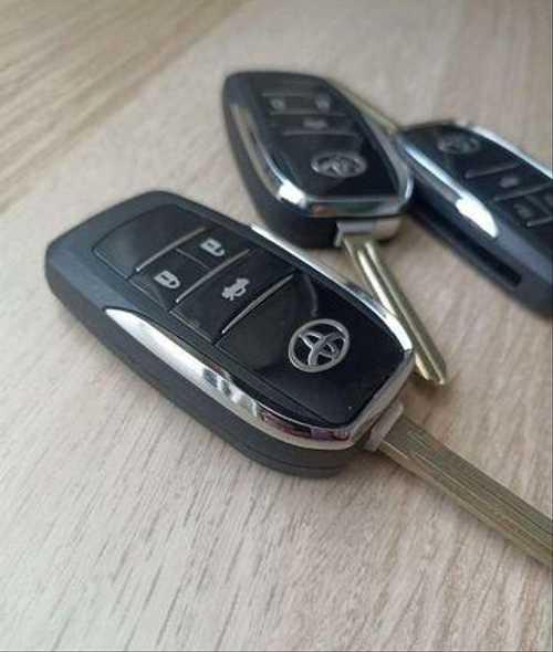 Ключ корпус выкидной для Тойота на три кнопки