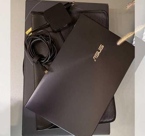 Asus ZenBook UX425EA