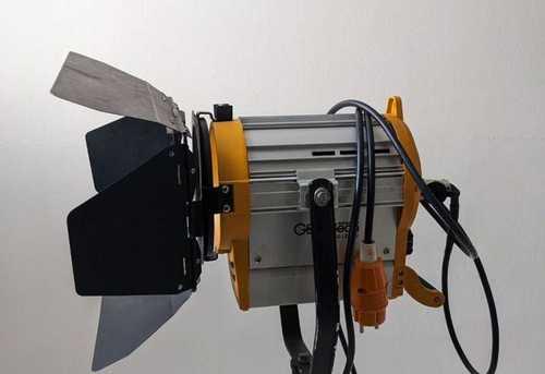 Светодиодный осветитель GreenBean Fresnel 150 X2