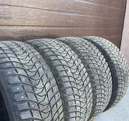 Michelin X-Ice North 3 205/55 R16 94T