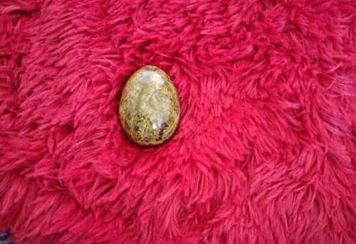 Яйцо каменное