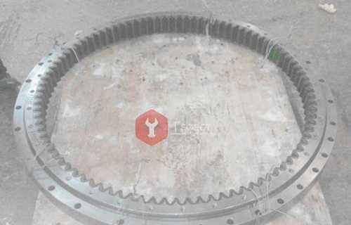 Опорно-поворотный круг Volvo EW140C