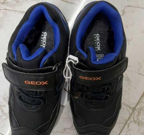 Кроссовки geox 29 новые