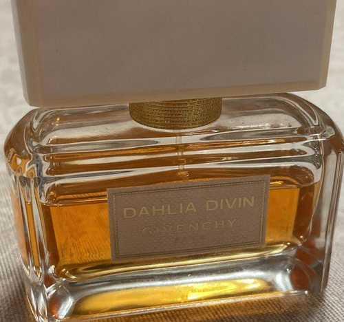 Givenchy dahlia divin