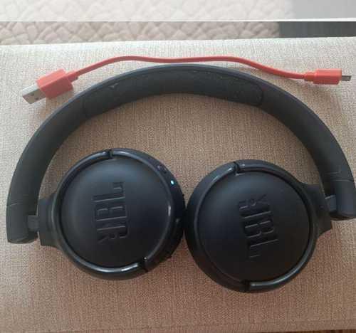 Беспроводные наушники jbl tune 500bt