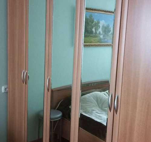 Шкаф для одежды бу 15тыс