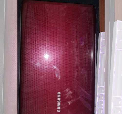 Ноутбук samsung R528