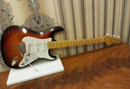 Гитара Dean Zelinsky strat SSS