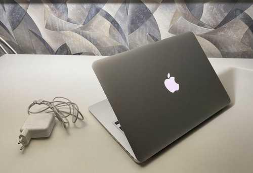 Apple MacBook Air 13 (2015) в идеальном состоянии