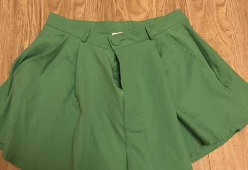 Юбка шорты зеленая