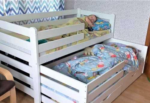 Детская кровать с выдвижным спальным местом