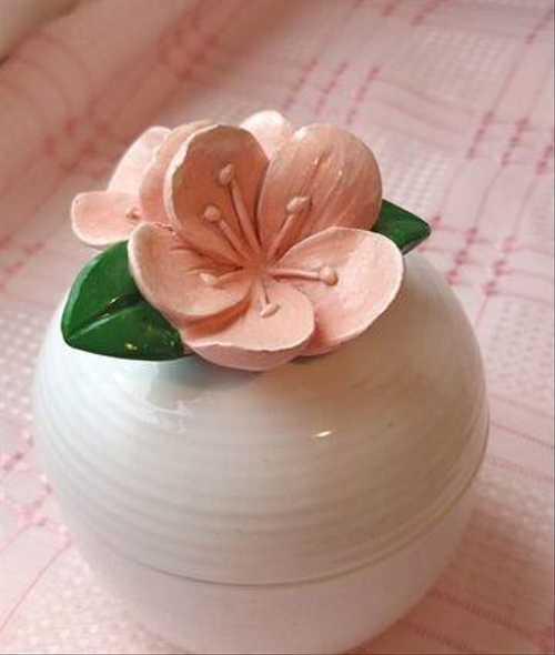 Шкатулка для украшений (глазурь,керамика с розой)