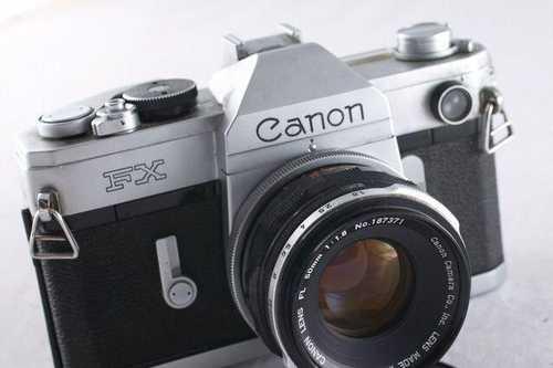 Механическая камера Canon FX с объективом 50 1.8