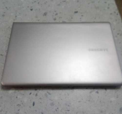 Ноутбук samsung np530u3b