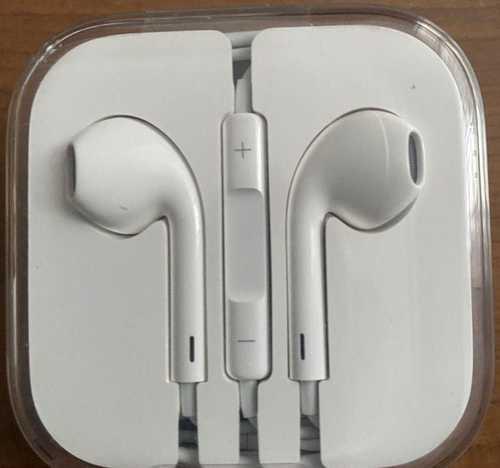 Оригинальные проводные наушники Apple EarPods для