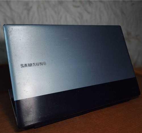 Ноутбук Samsung RV515