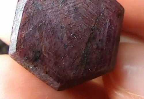 Рубин корунд натуральные камни