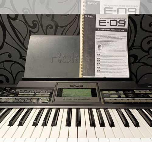 Roland E-09 синтезатор