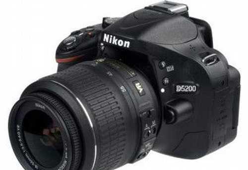 Nikon D5200 Kit AF-S DX nikkor 18-55mm f/3.5-5.6G