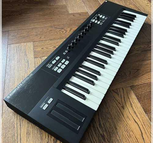 Native Instruments Komplete Kontrol s49 (mk1)