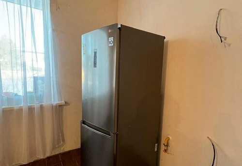 Холодильник как новый