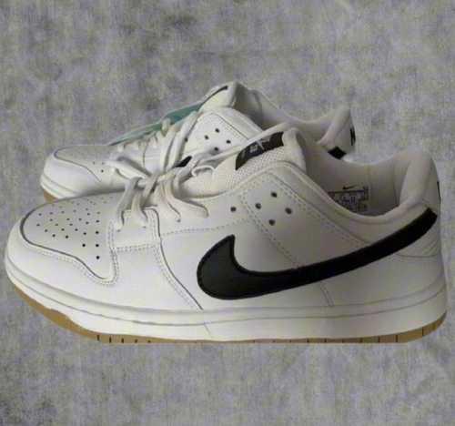 Кроссовки Nike Sb dunk low pro White gum