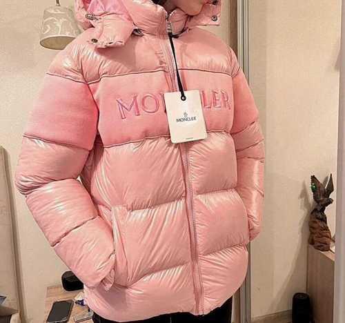 Пуховик Moncler женский с NFC