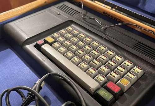Sinclair ZX Spectrum ретро компьютер