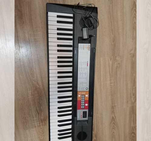 Синтезатор Yamaha PSR-F50