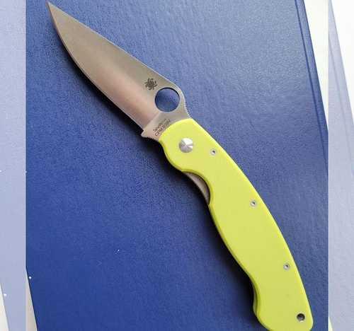 Нож по мотивам Spyderco из Китая