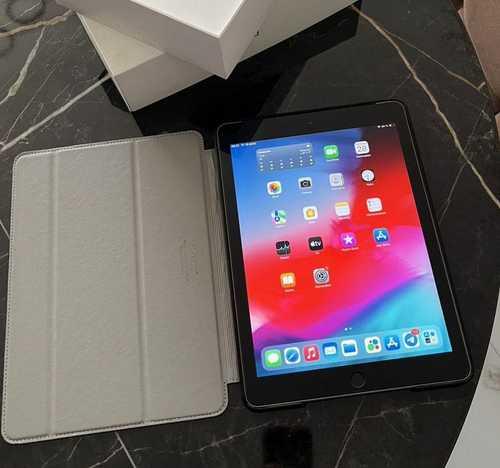 iPad 6 32gb wifi (sim)