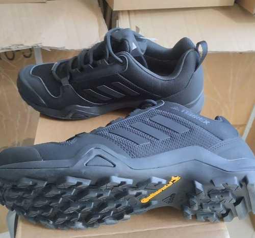 Кроссовки 41-43 Adidas осенние Terrex gore-TEX AX3