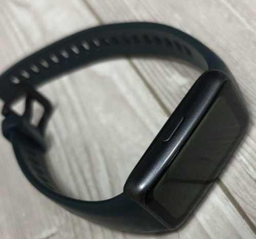 Фитнес часы huawei band 9