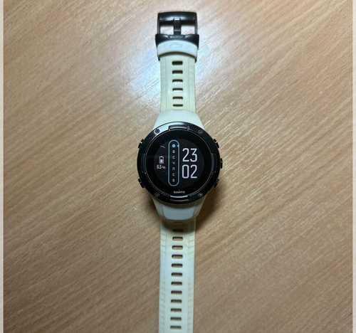 Часы Suunto 5