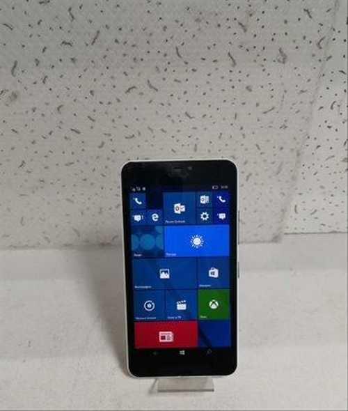 Nokia Lumia 640 XL / (Б)