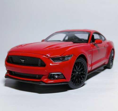 Модель 1/24 Ford Mustang GT 2015, Welly