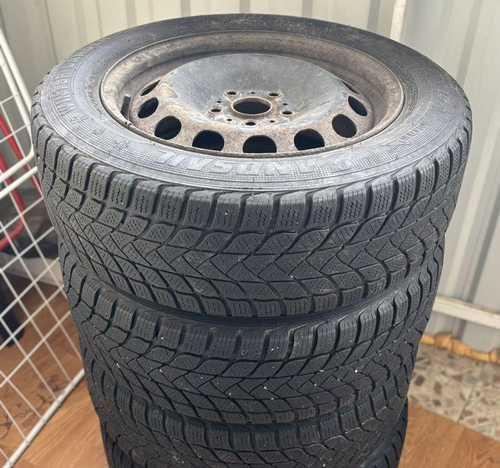 Landsail Winter Lander 205/60 R16 96H