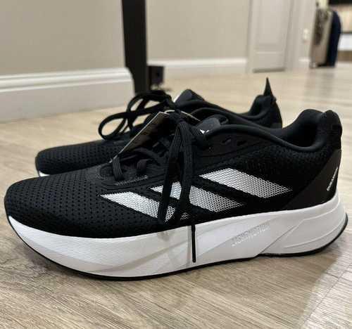 Новые кроссовки adidas