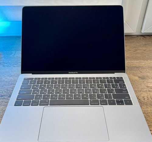 Apple macbook pro a1708